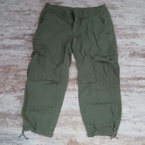 Guide Series | Shorts | Guide Series Military Green Cargo Capris | Poshmark